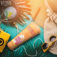 Lotus Herbals Safe Sun Invisible Matte Gel Sunscreen SPF 50 PA ...